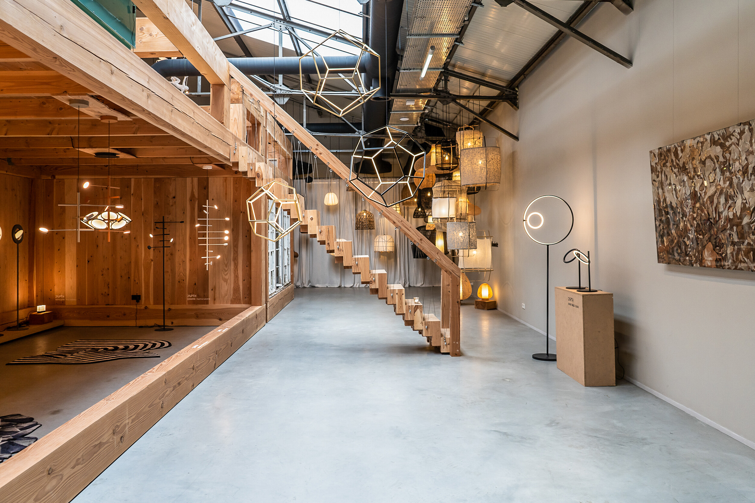 Dodeca 100 Pendant - VANMOKUM